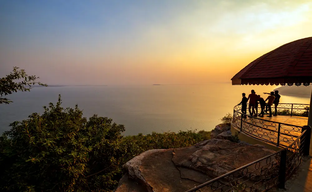 Top Tourist Places to Visit in Mandsaur (2026) | MP Tourism