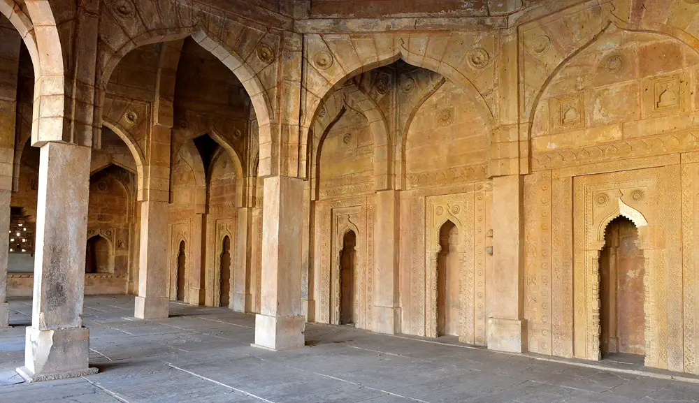 Tourist Places to Visit in Chanderi (2025) - MP Tourism