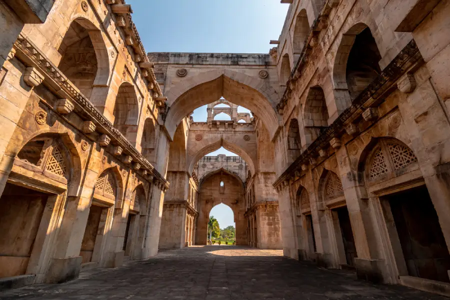 Tourist Places to Visit in Chanderi (2025) - MP Tourism