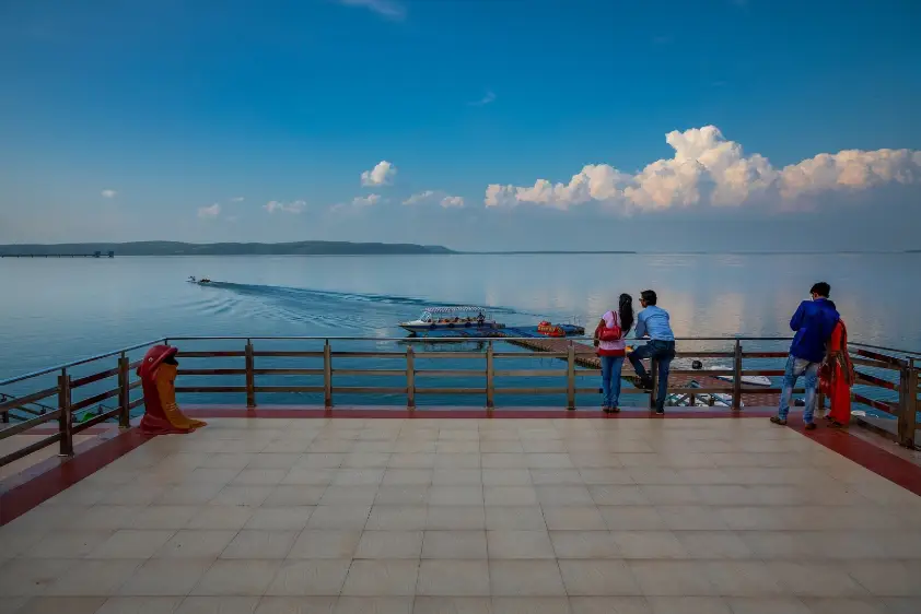 Hanuwantiya Island 2026: Gateway to Water Sports Activities | MP Tourism