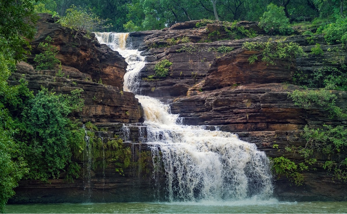 Mesmerizing Waterfalls in Madhya Pradesh | MP Tourism