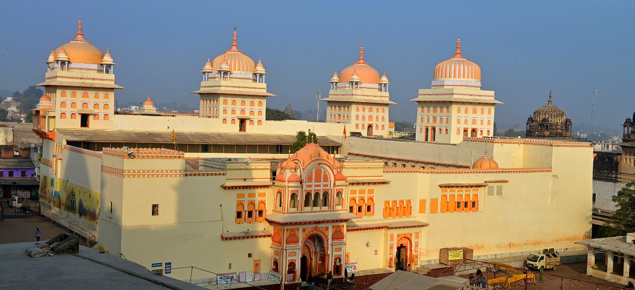 Ram Raja Temple in Orchha - Where Lord Rama Is worshipped As A King
