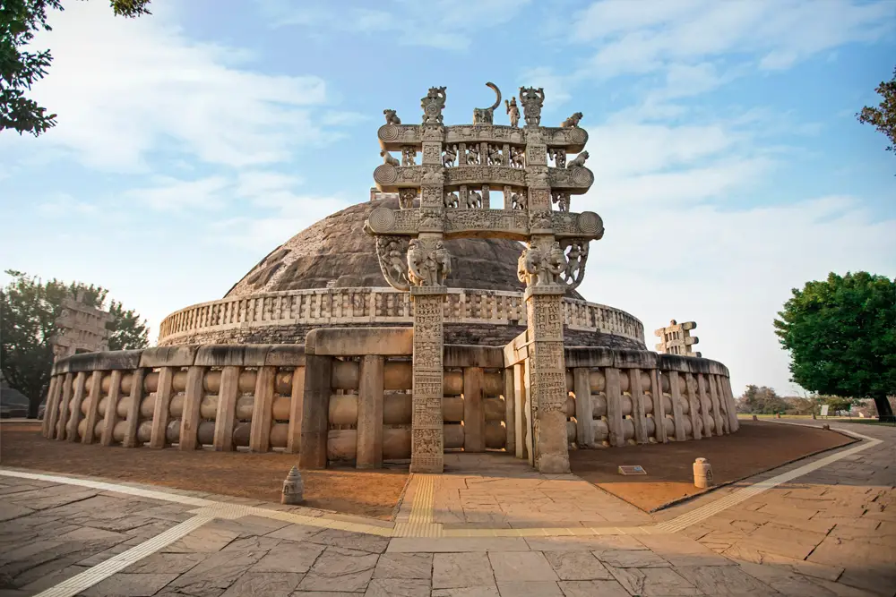 Best Historical Places & Heritage Sites in Madhya Pradesh | MP Tourism